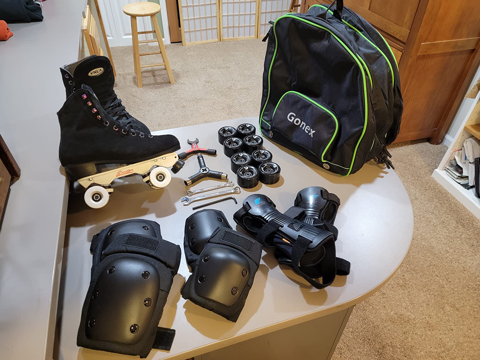 $9/mo - Finance Gonex Upgraded Skate Bag for Inline Skates Roller ...