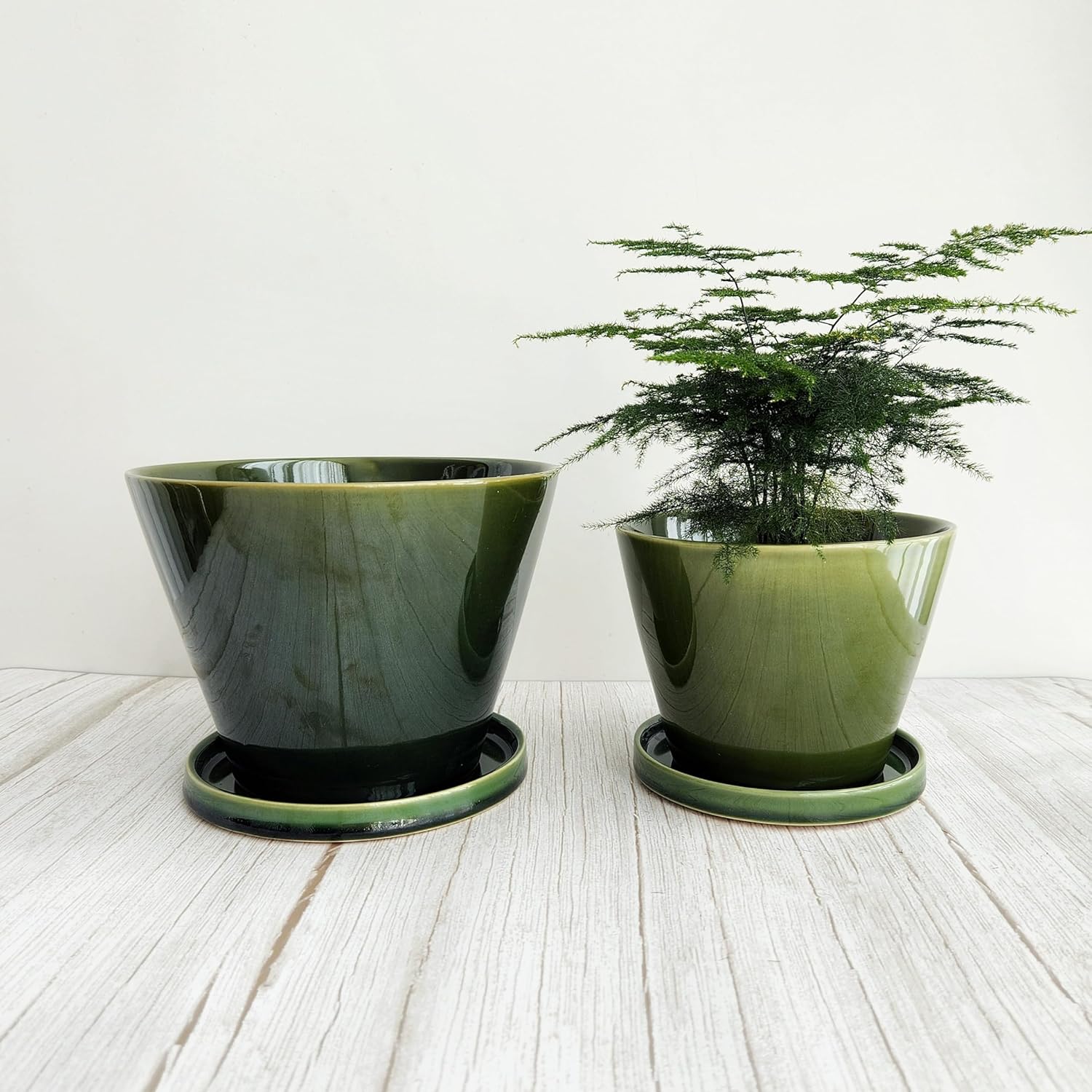 Amazon.com : WAVY STUDIO Emerald Green Glazed Ceramic Planter with ...