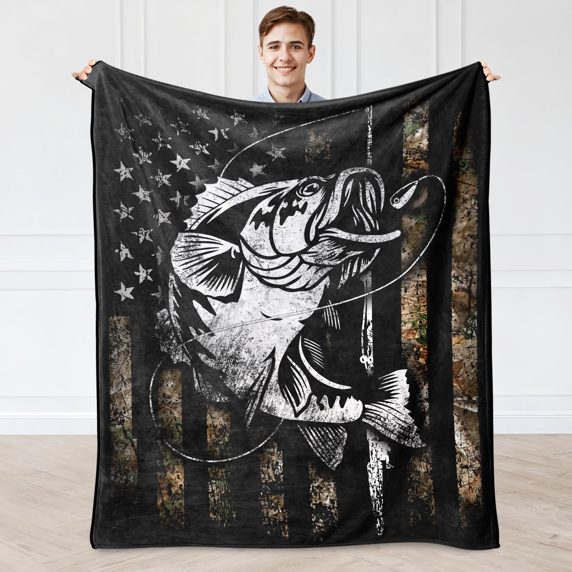 Amazon.com: Camo Fish Blanket for Men, Gift for Fishing Lovers, Camo ...