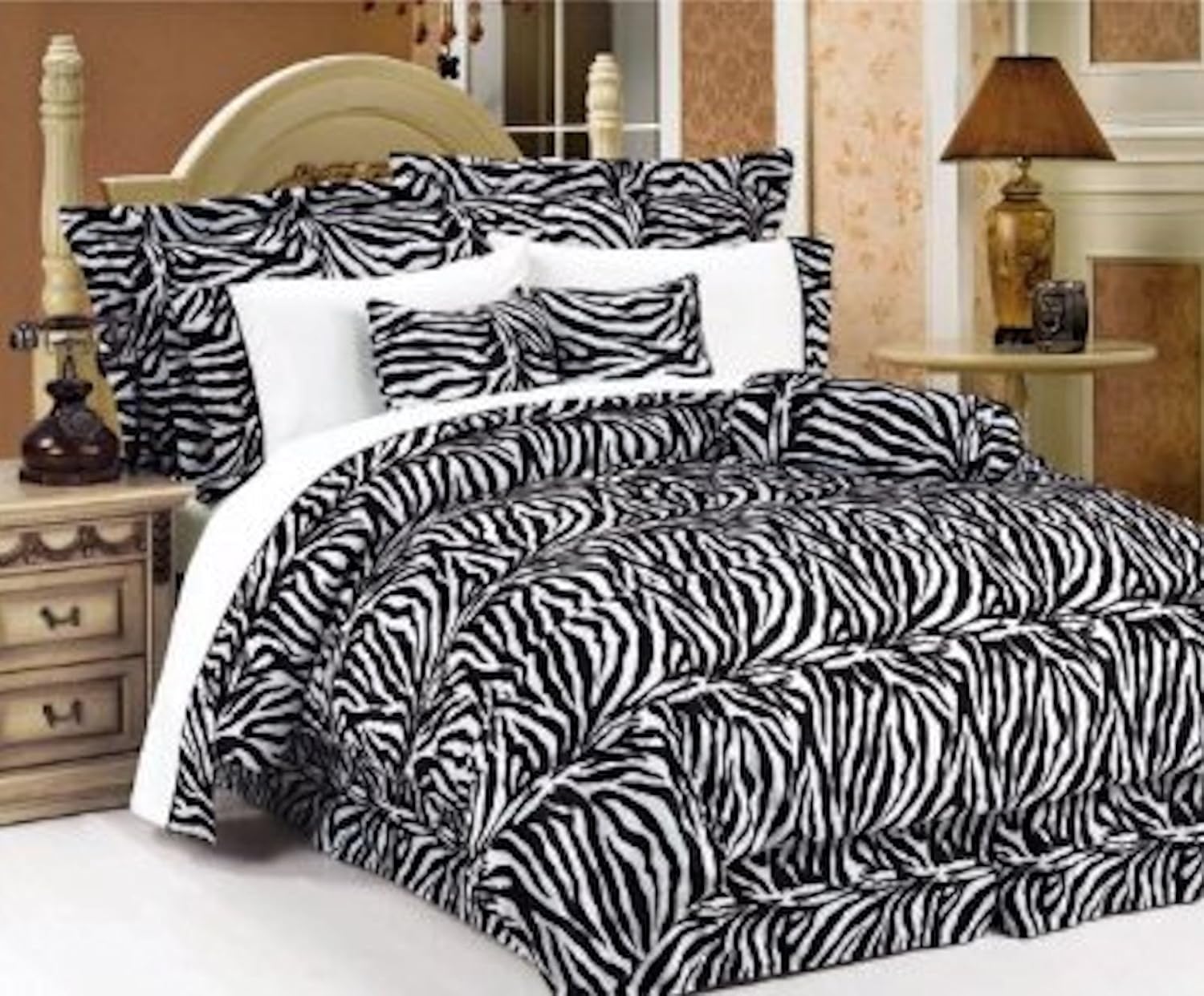 Amazon.com: 7 Piece Queen Zebra Animal Kingdom Bedding Comforter Set ...