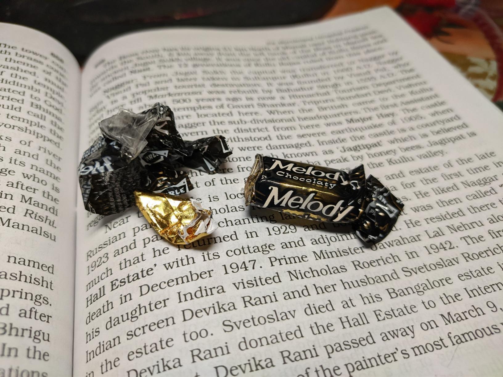 Parle Melody Chocolaty Toffee, Caramel, 200 grams Pouch : Amazon.in ...