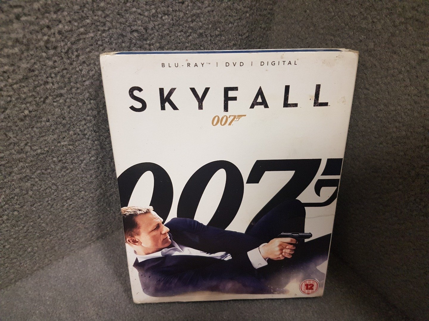 Amazon.com: Skyfall : Daniel Craig, Javier Bardem, Judi Dench, Ralph ...