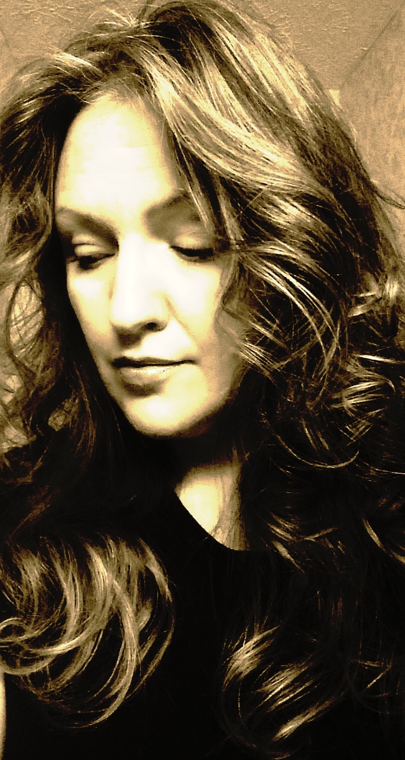 Linda Robertson's Instagram, Twitter & Facebook on IDCrawl