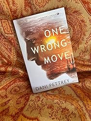 One Wrong Move (Jeopardy Falls): Dani Pettrey, Dani: 9780764238482: Amazon.com: Books