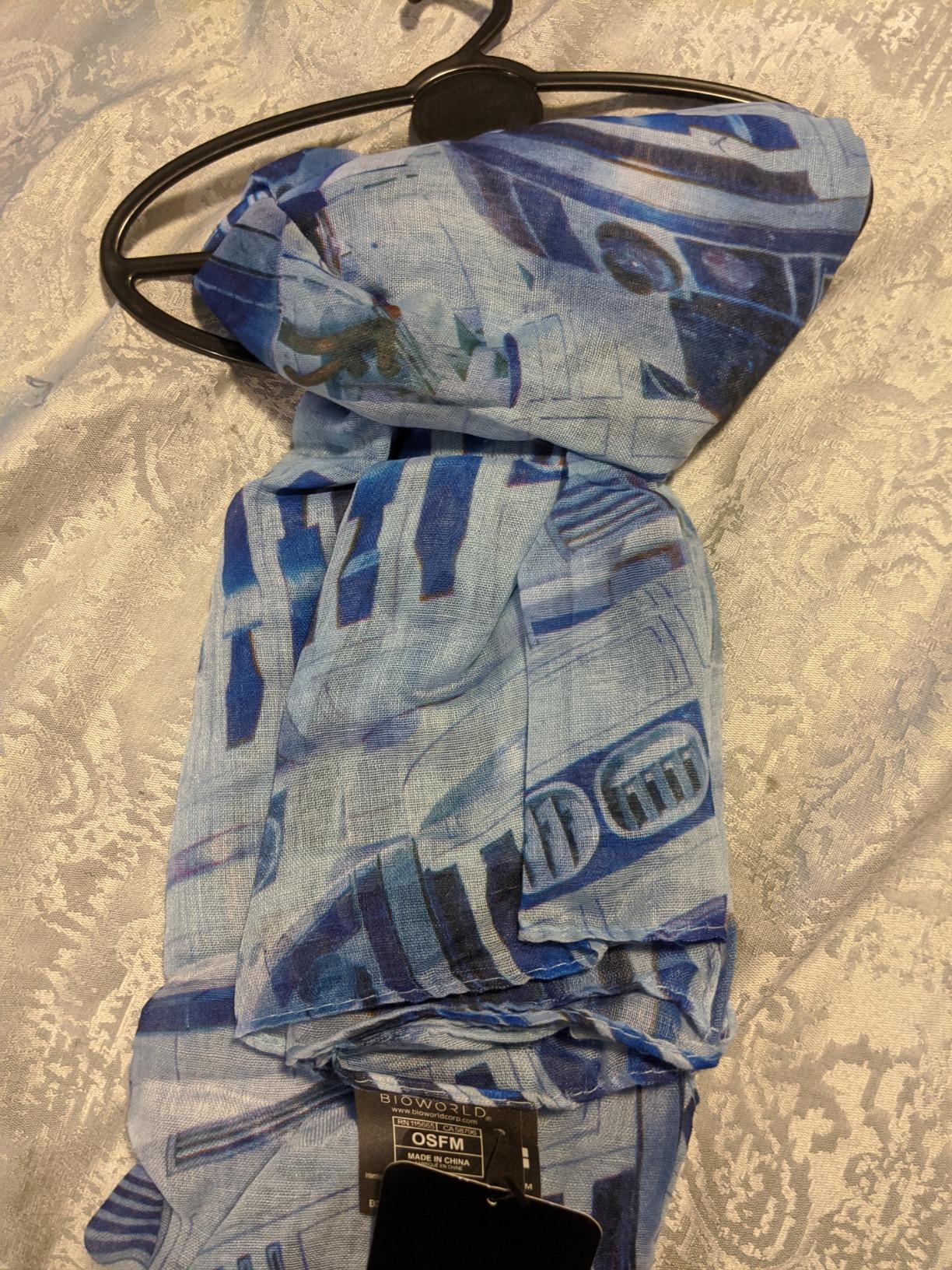 Star Wars R2D2 Fashion Scarf Multi One Size at Amazon Women’s Clothing ...