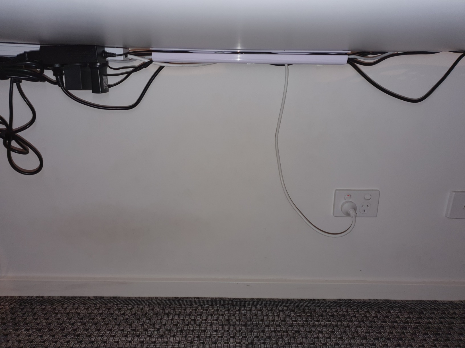 J Channel Cable Raceways - Black Raceway Cable Management System - 4x ...