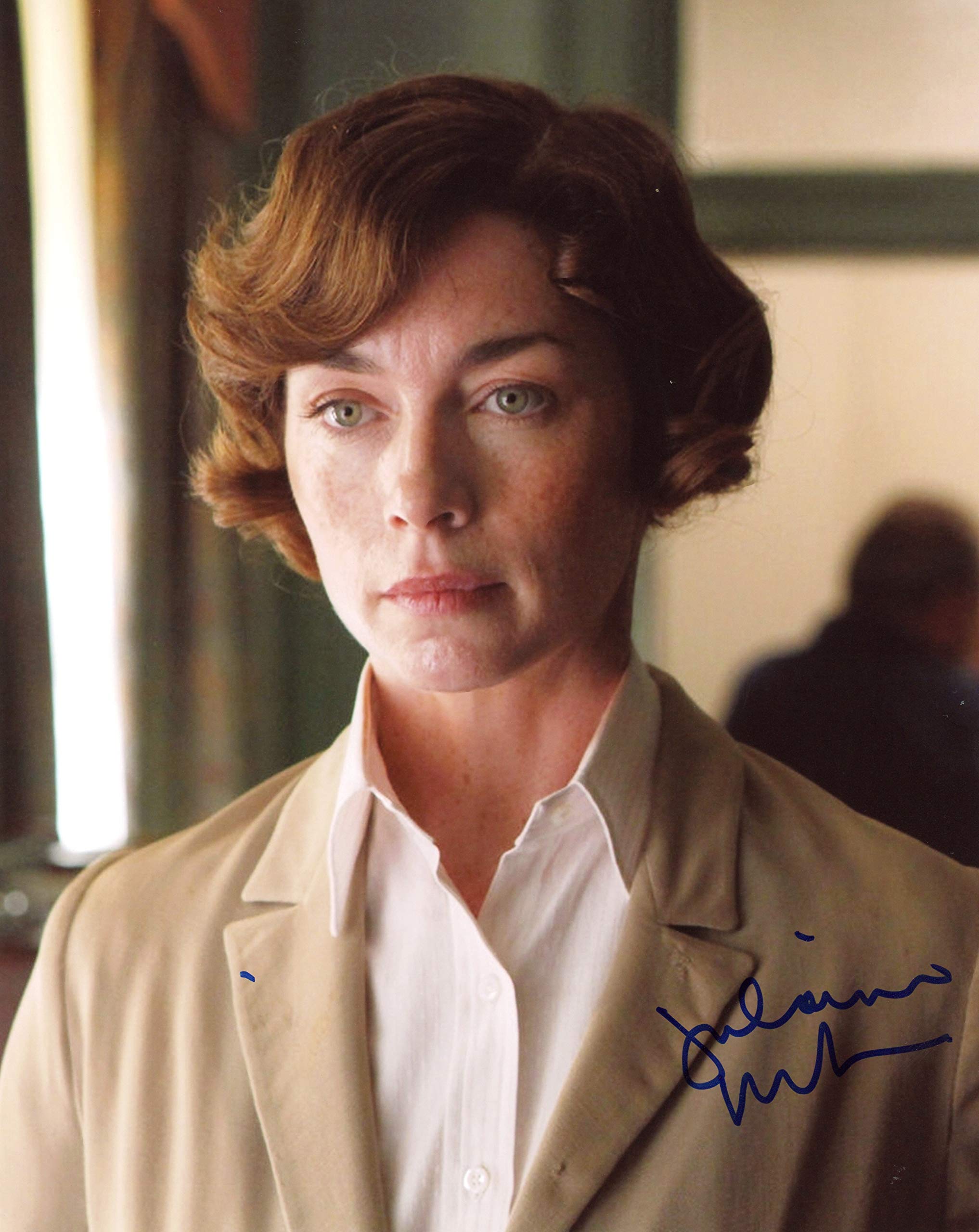 Julianne Nicholson