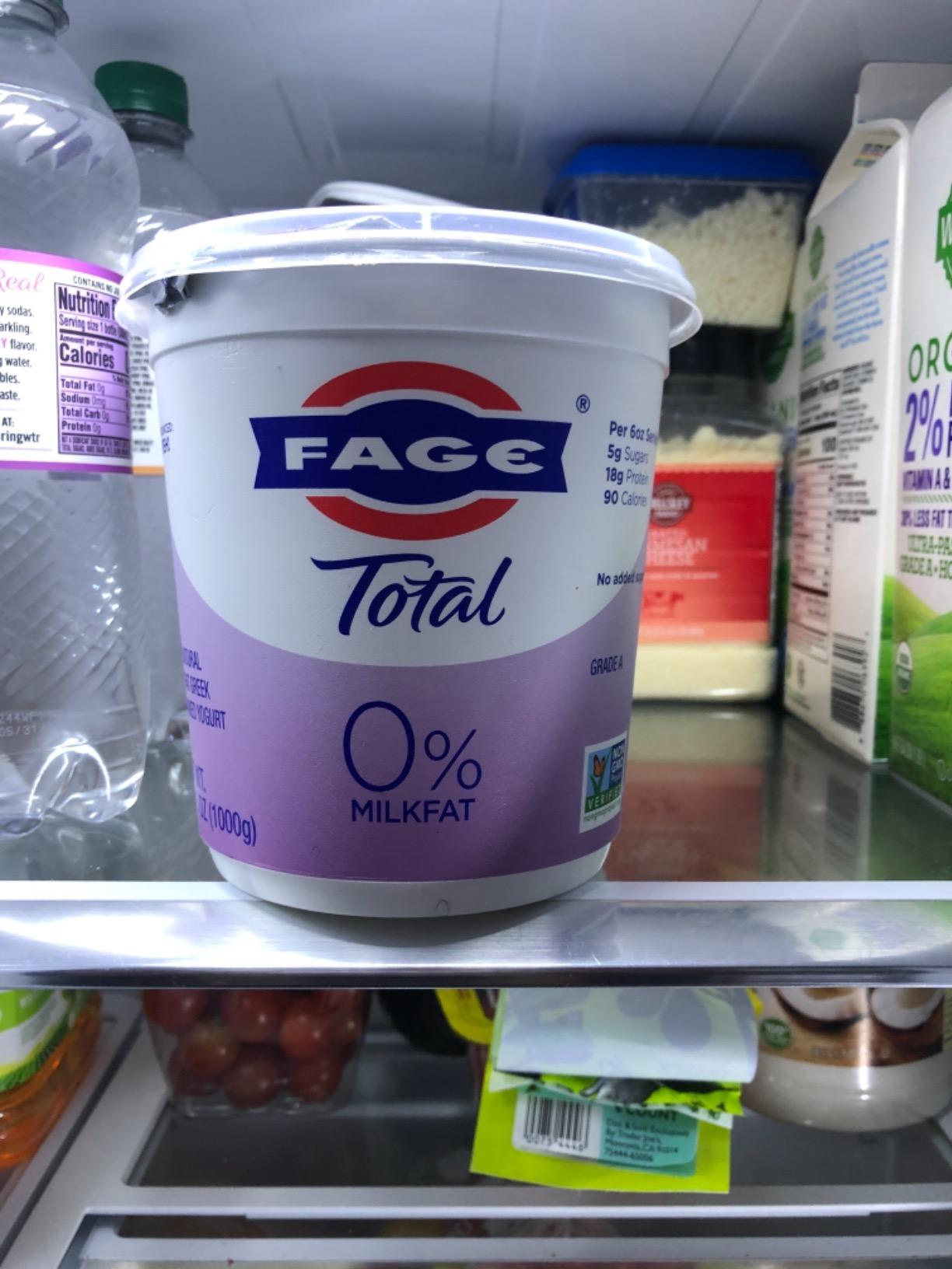 Amazon.com: FAGE Total Greek Yogurt, 0% Nonfat, Plain, 32 oz : Grocery ...