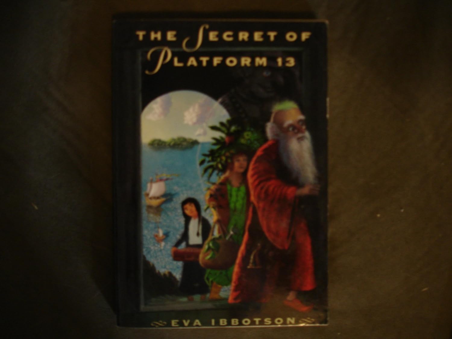 The secret of platform 13: Ibbotson, Eva: 9780439267687: Amazon.com: Books