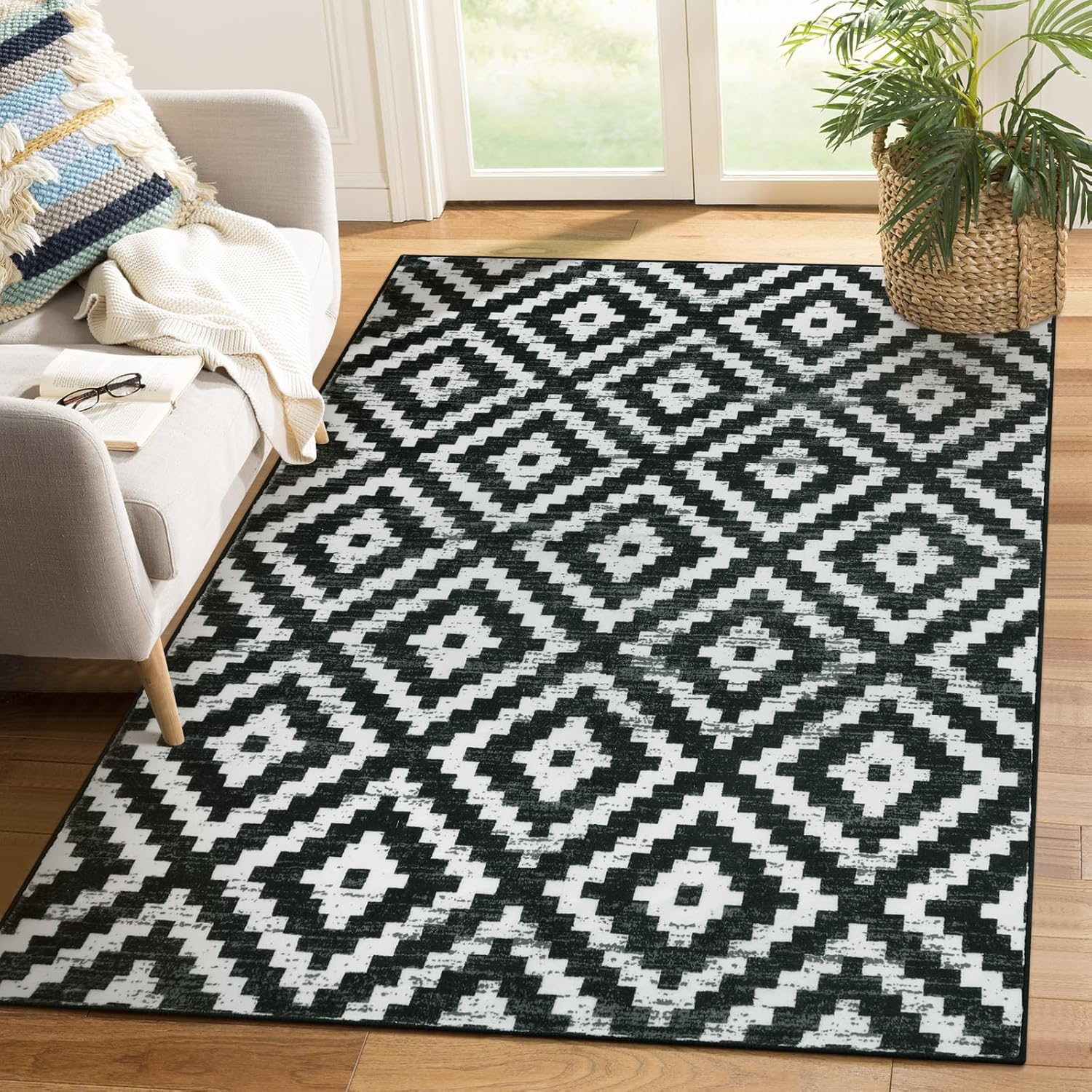 Amazon.com: Lahome Washable Black and White Soft Rugs - Moroccan ...