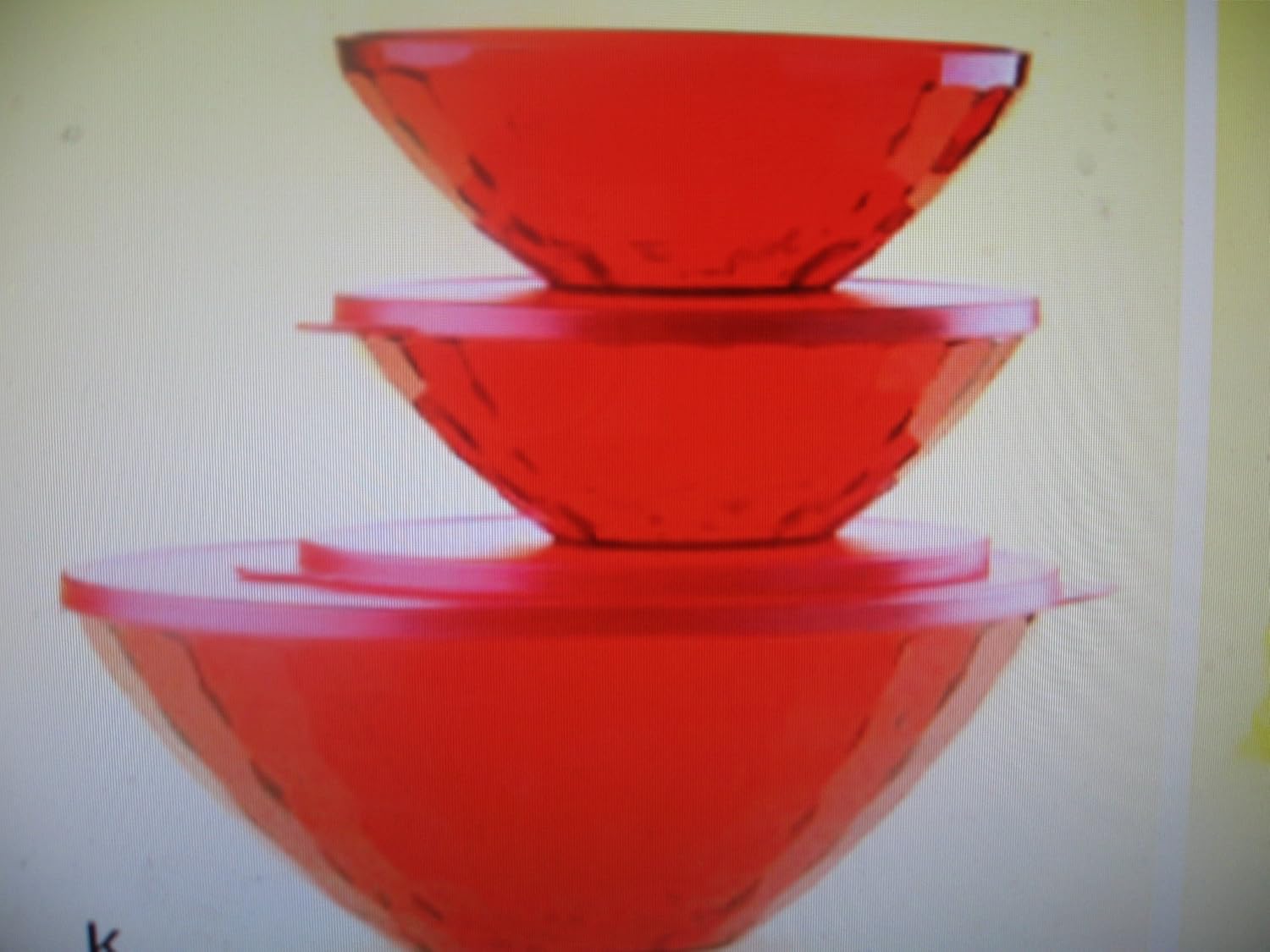 Amazon.com: Tupperware 3 Piece Red Ice Prisms Holiday Bowl Set: Food ...