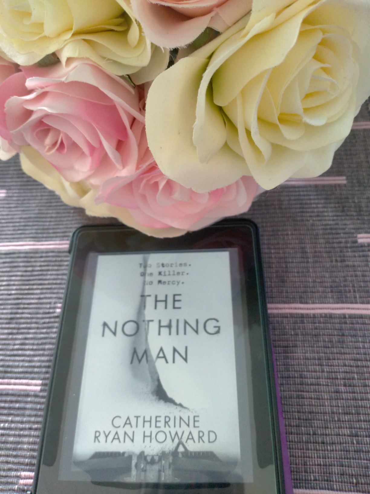 The Nothing Man: The No. 1 bestseller. A brilliantly twisty blend of ...