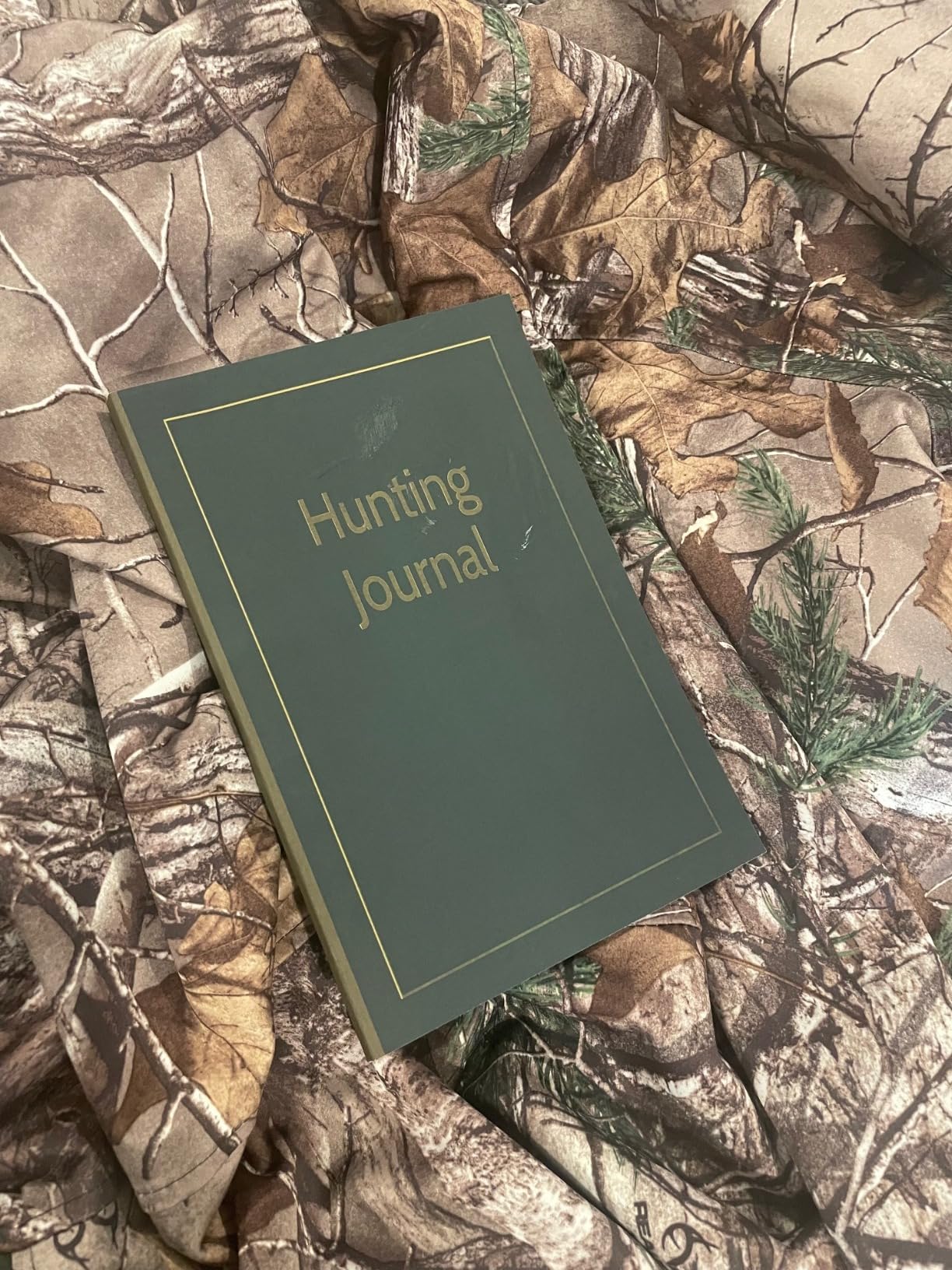 Hunting Journal: Hunting logbook for every season: S, R: Amazon.com: Books