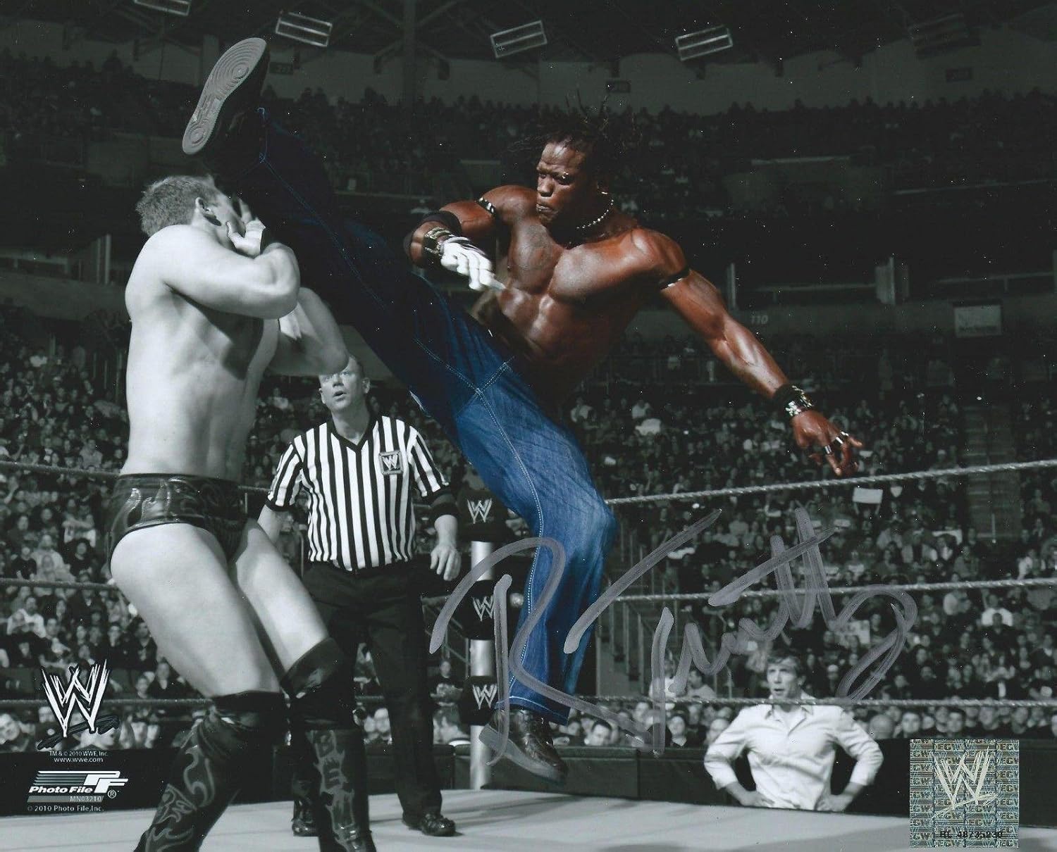R TRUTH Signed WWE 8x10 Photo - Autographed Wrestling Photos at Amazon ...