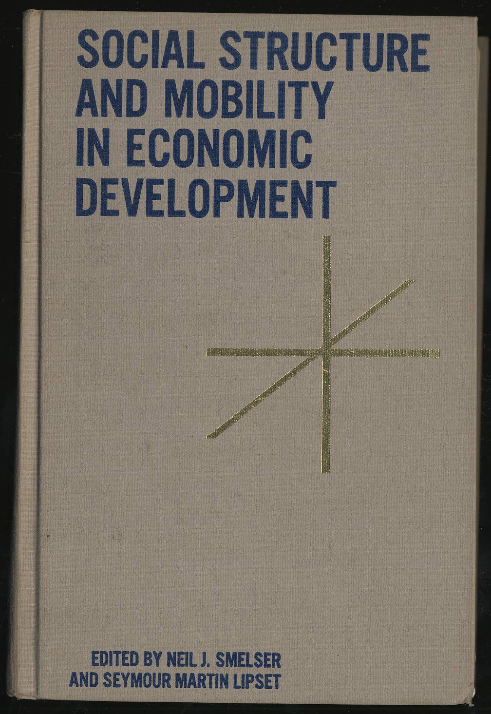 Social Structure and Mobility in Economic Development | Amazon.com.br