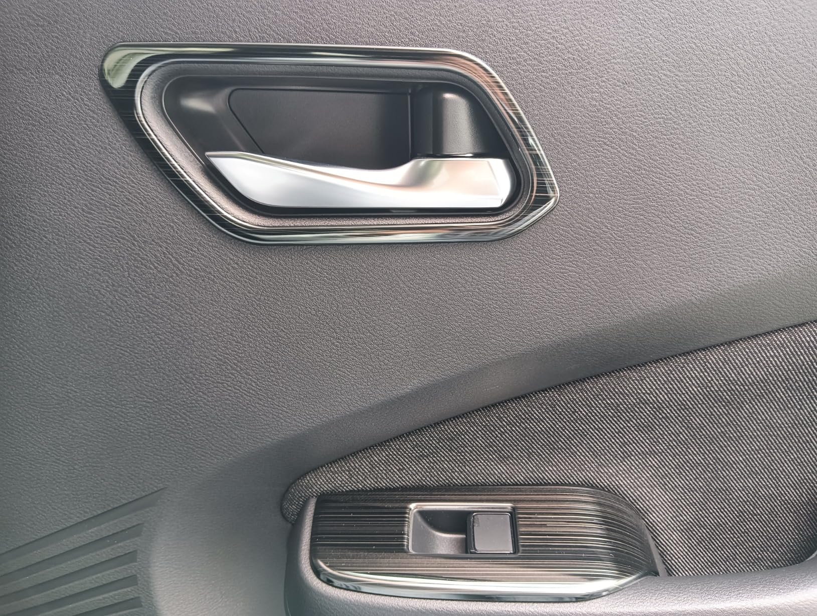 Amazon | 【エコーズプロダクト】日産 ノート E13 前期 後期 オーラ FE13 e-power aura インナードアノブ周り インテリアパネル 艶有ブラックヘアライン パーツ ...