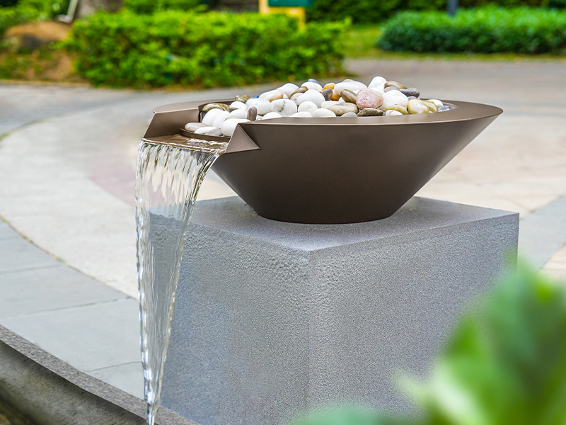 Steel Garden Water Bowl