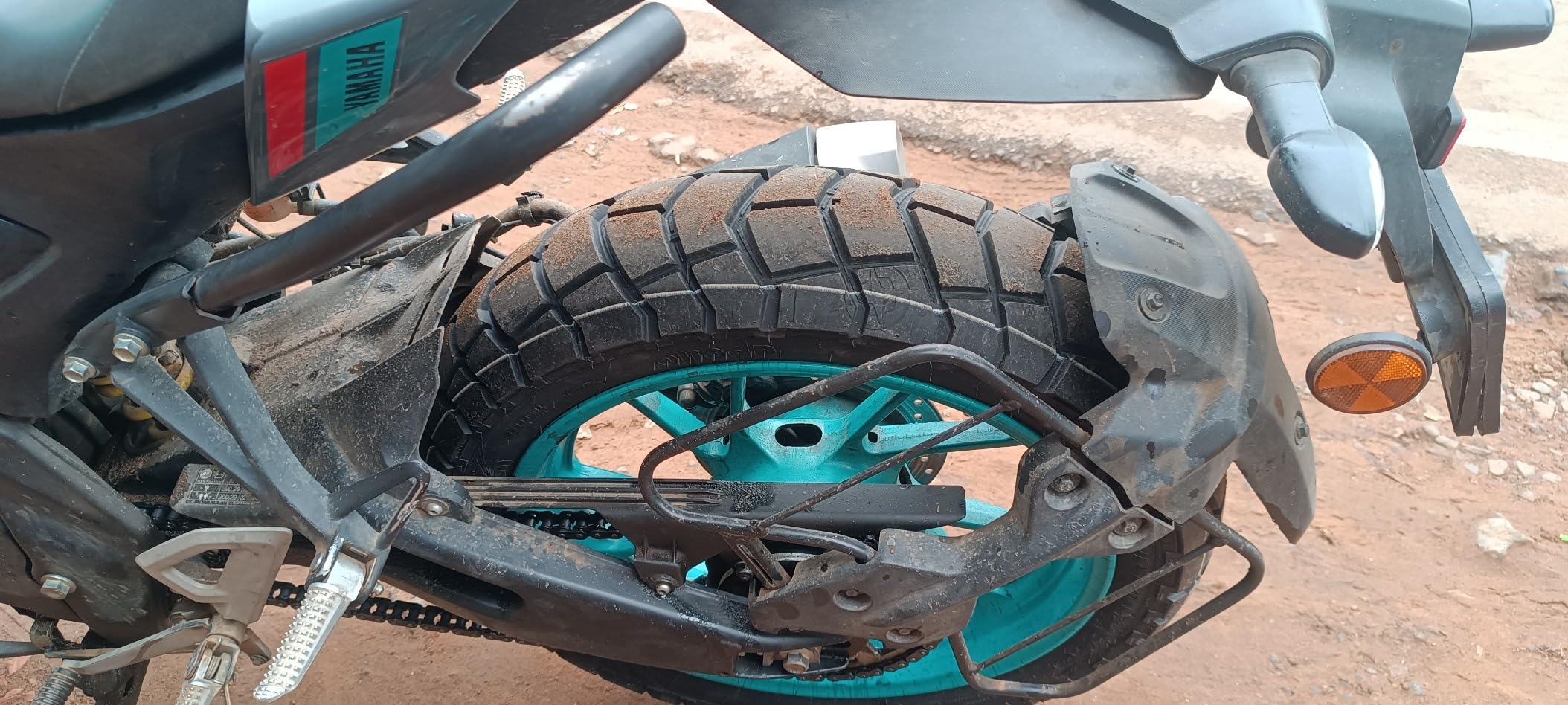Apollo tyres 140/70R17 66H Tramplr Xr Tubless Bike Tyre, Rear.,1 tube ...
