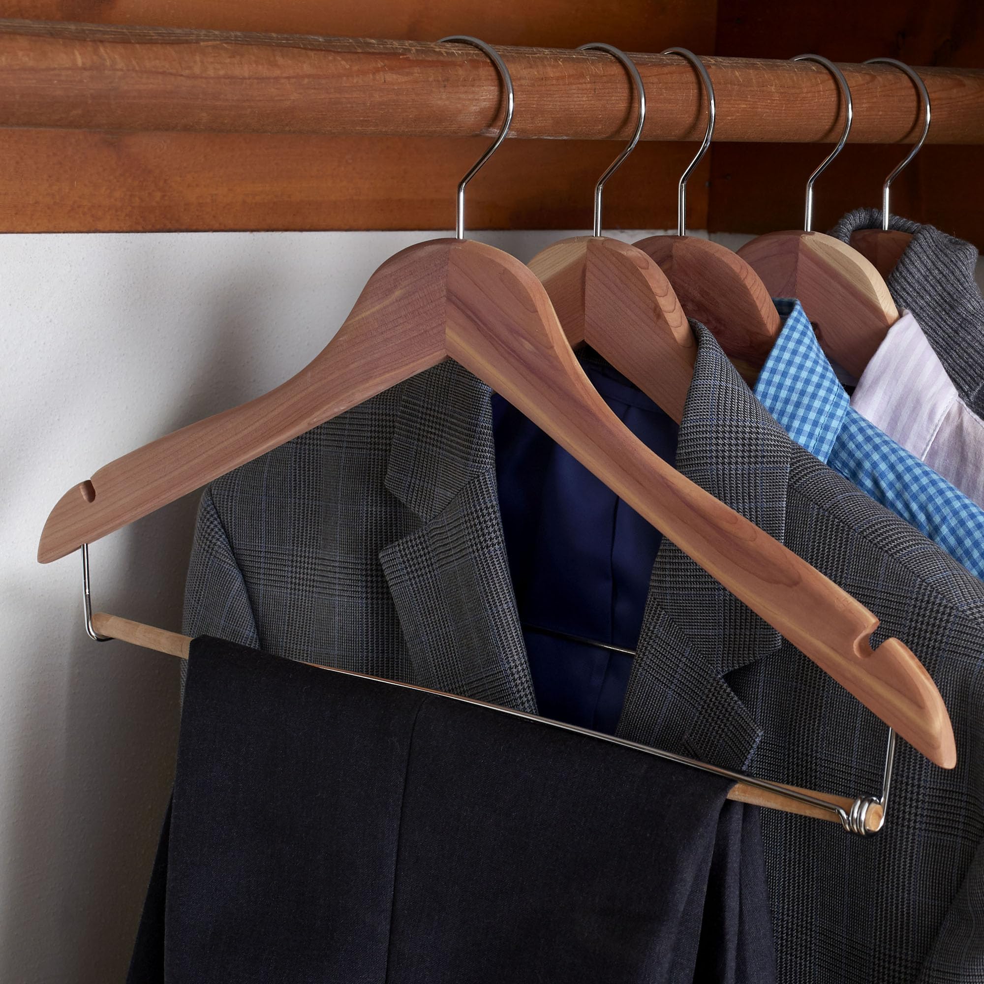 Snapklik.com : CedarFresh Cedar Coat Hangers, Pack Of 4, 100% Eastern ...