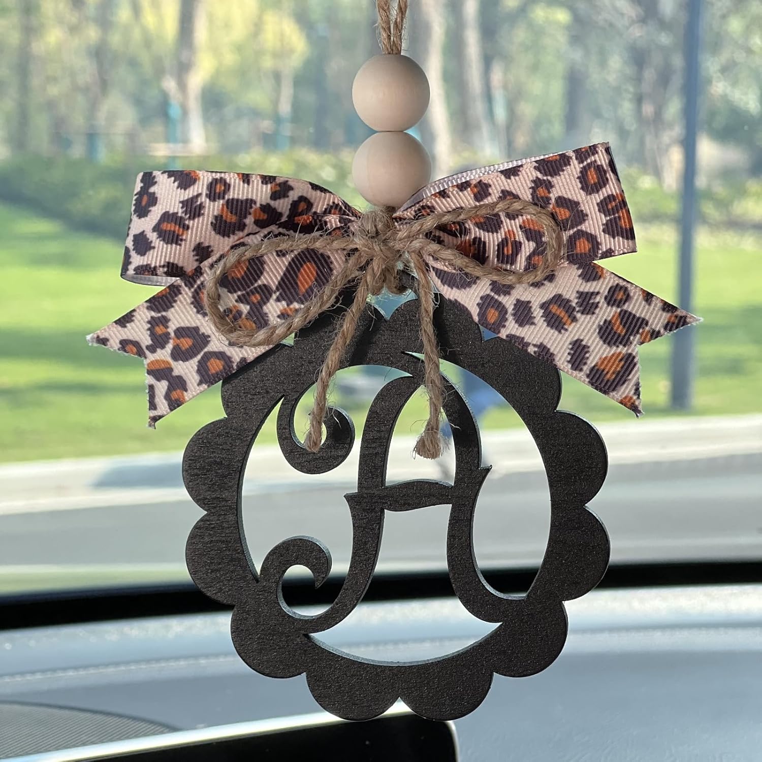 Amazon.com: NMOHYDEU Cute Wooden Car Decor Rearview Mirror Charm ...