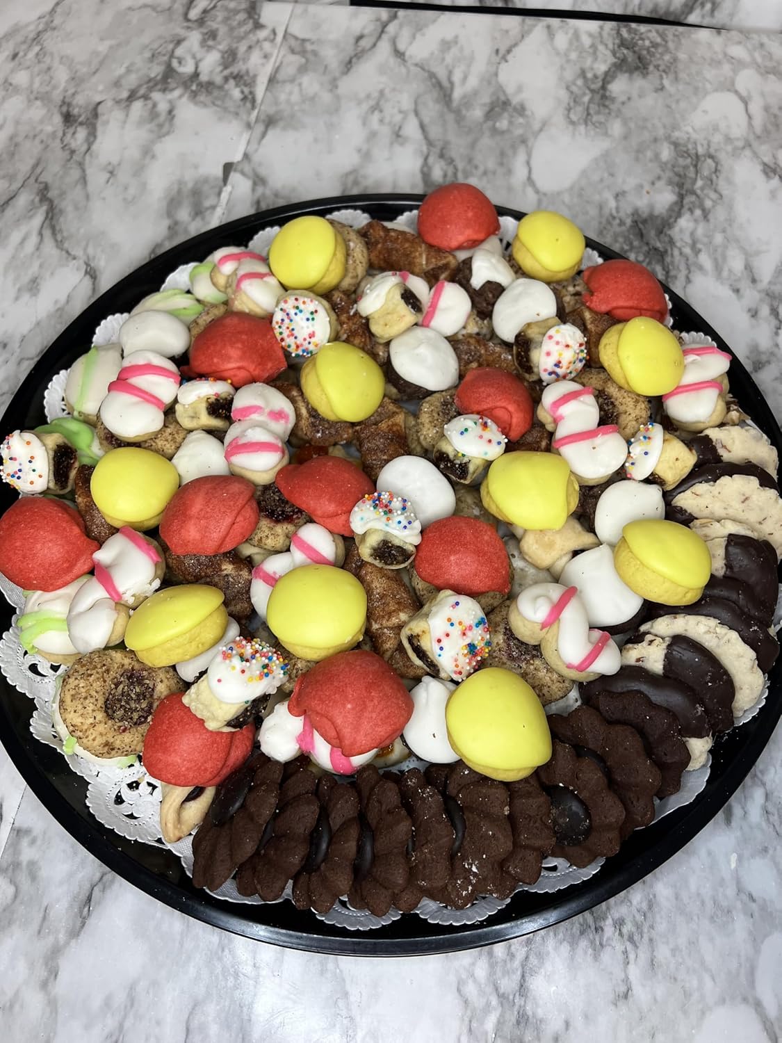 Amazon.com: Assorted Cookie Tray, Butter Cutouts, American Cookies ...