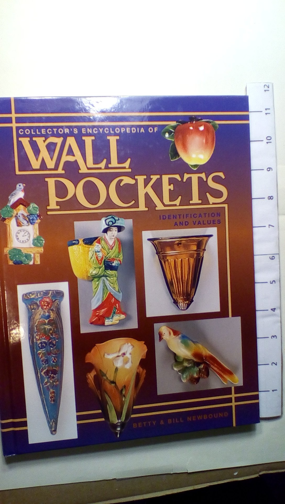 Collector's Encyclopeida of Wall Pockets, Identification and Values ...