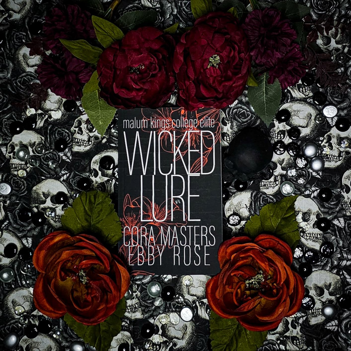 Amazon.com: The Bully's Pawn: A Dark Academy Romance (Malum Kings College): 9798397857093 ...