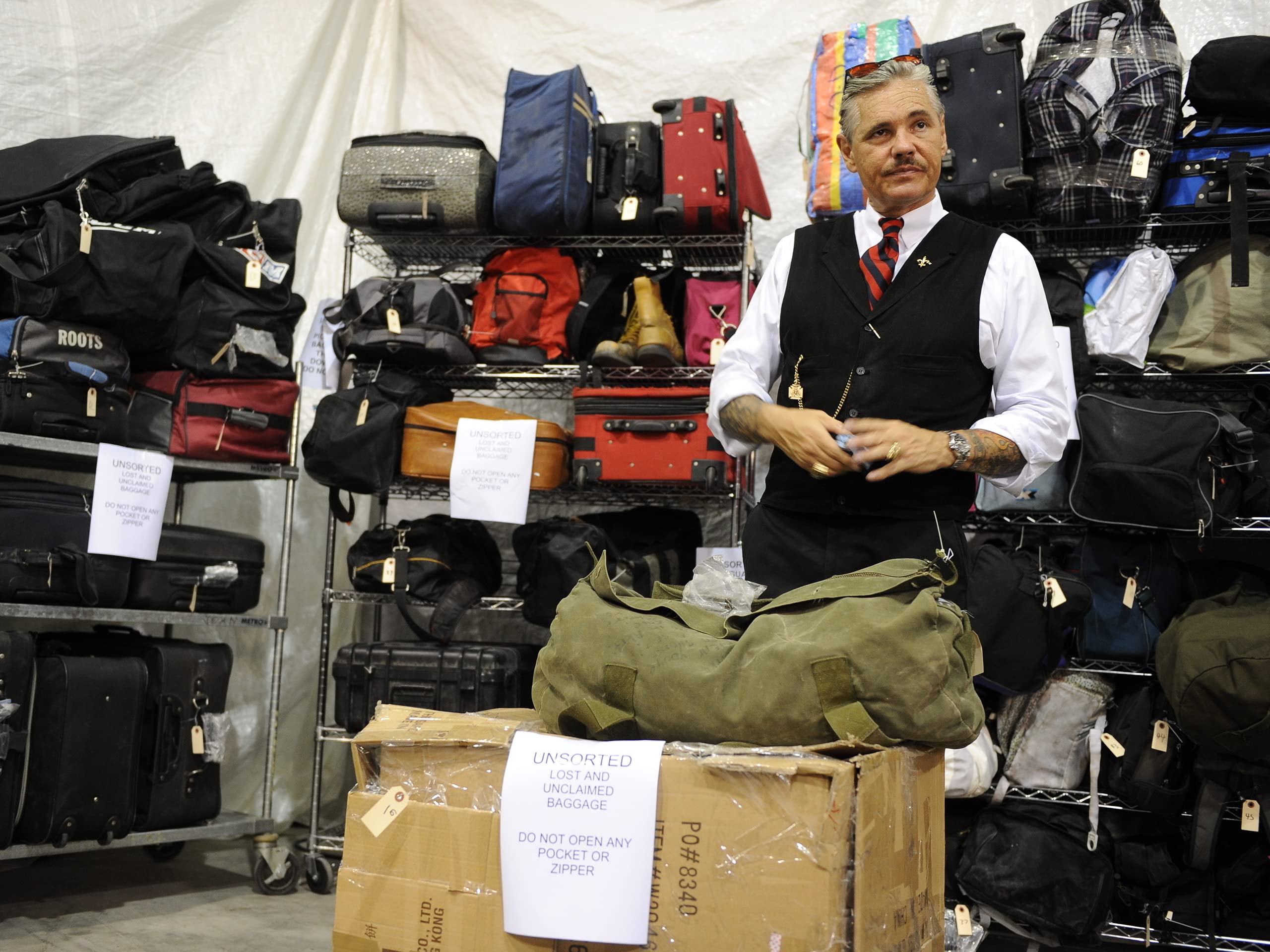 Watch Baggage Battles - Season 1 | Prime Video