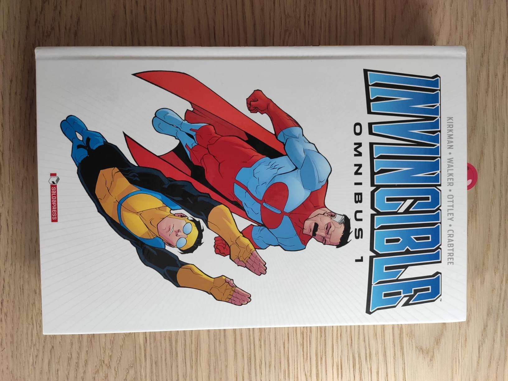 Invincible omnibus (Vol. 1) : Kirkman, Robert, Walker, Cory, Ottley ...