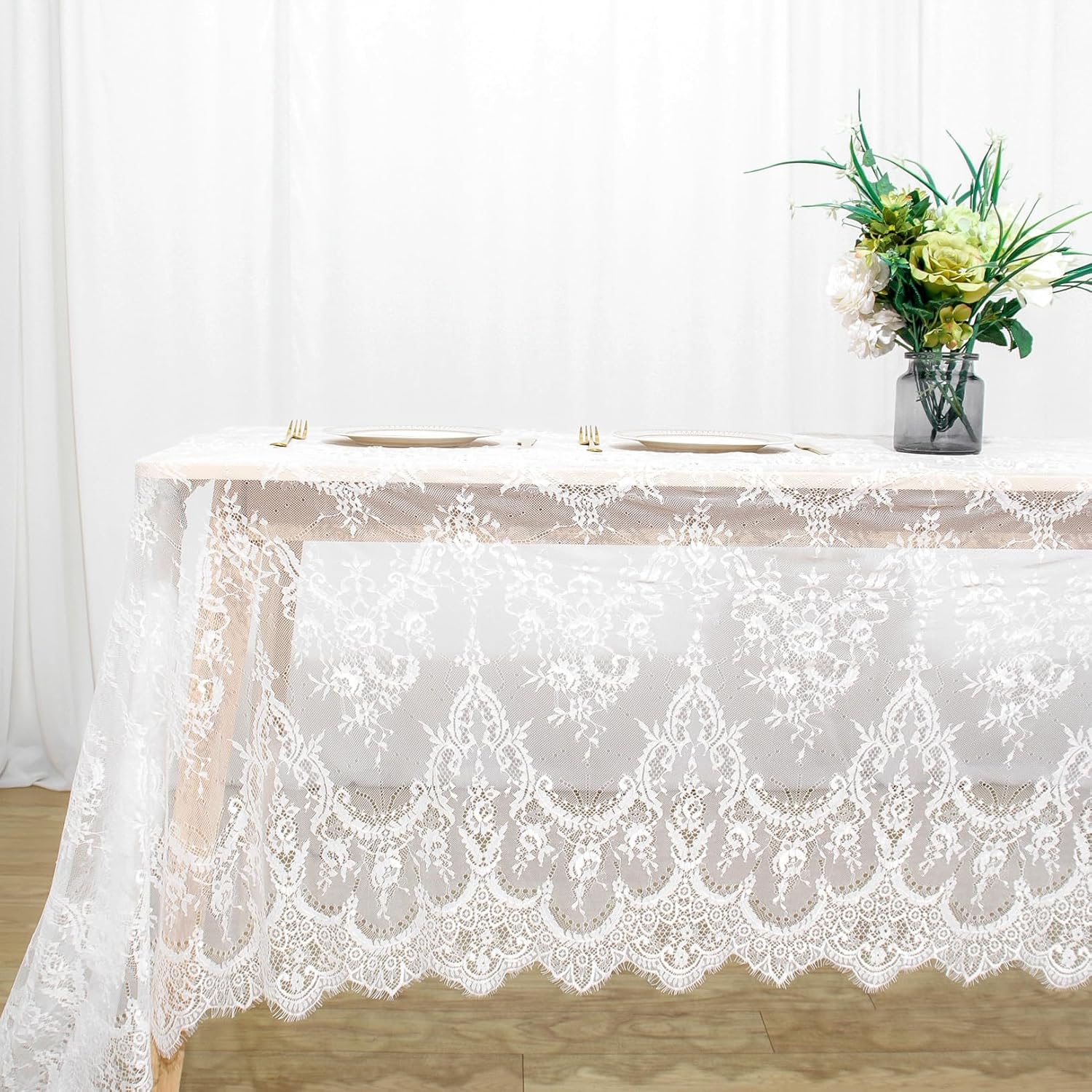 Amazon.com: AIXHN White Lace Tablecloth for Vintage Decor Lovers ...