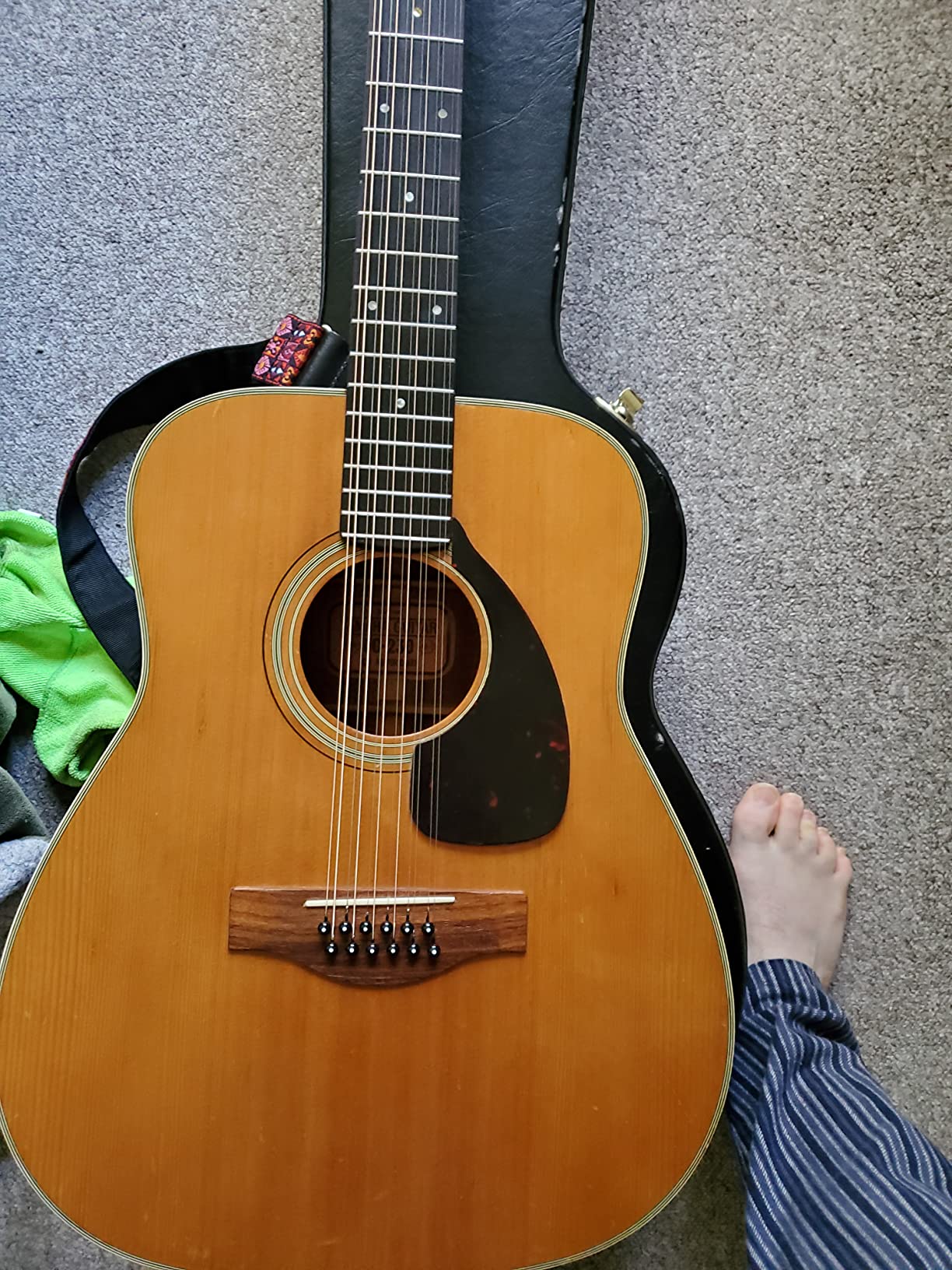 Ernie Ball Earthwood Light Phosphor Bronze Acoustic Guitar Strings - 11 ...