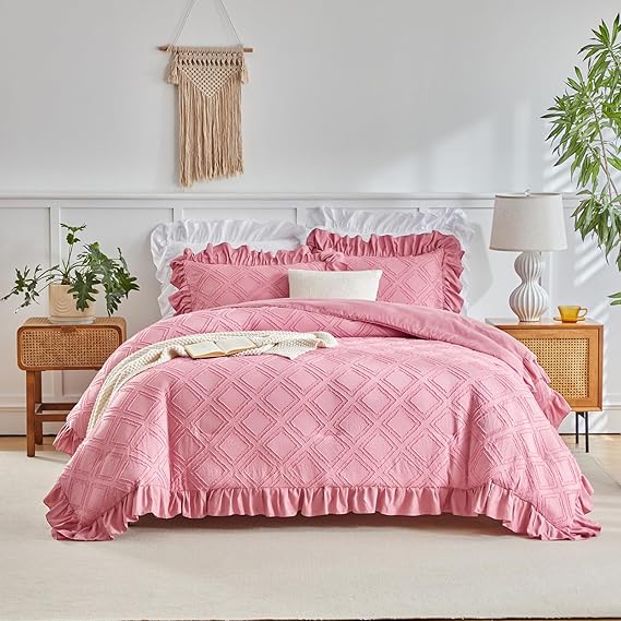 Amazon.com: Tufted Ruffle Comforter Set Twin Size, 3 Pieces Pink ...