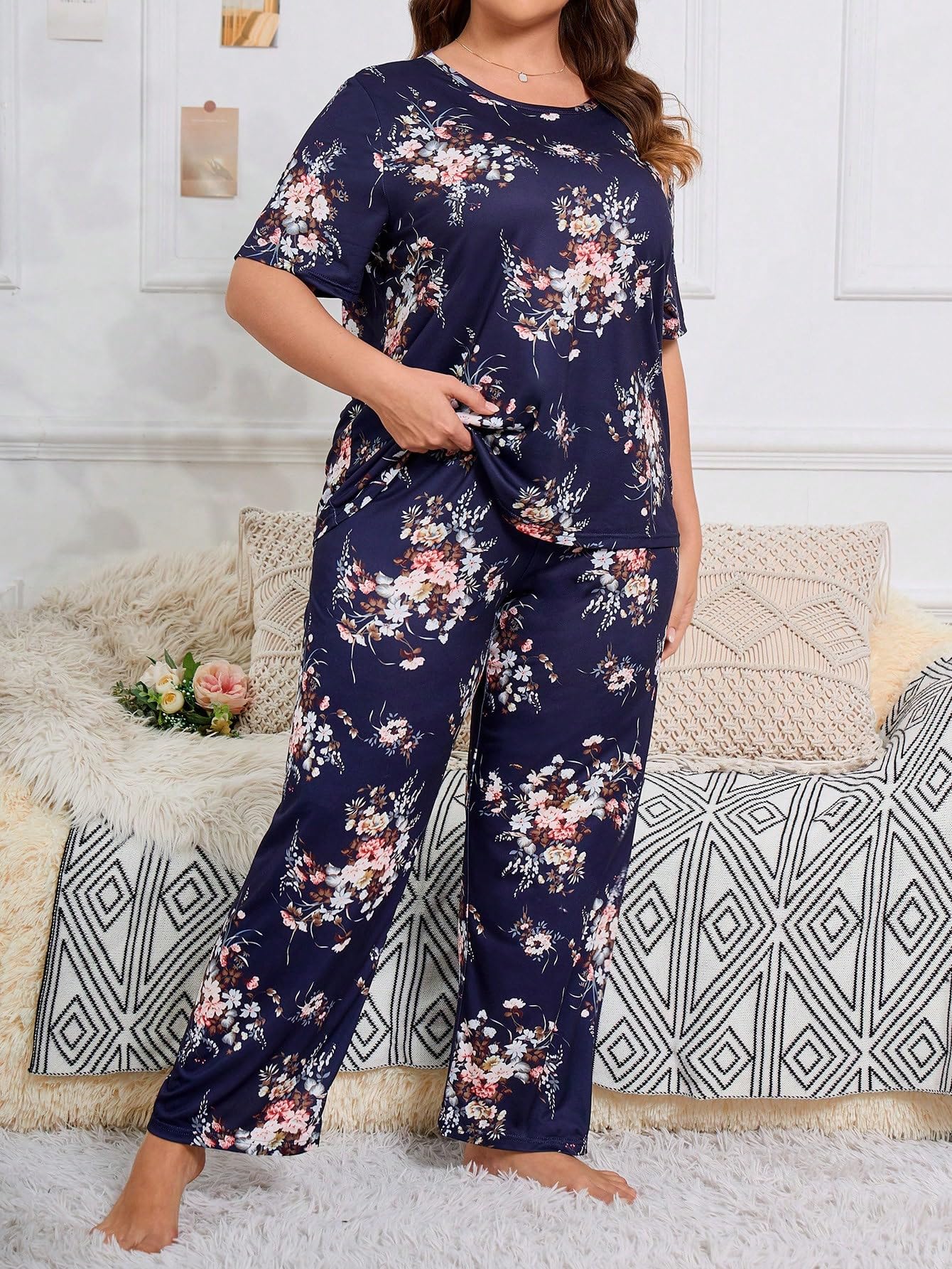 Snapklik.com : WDIRARA Womens Plus Size Short Sleeve Top And Pants Cute ...