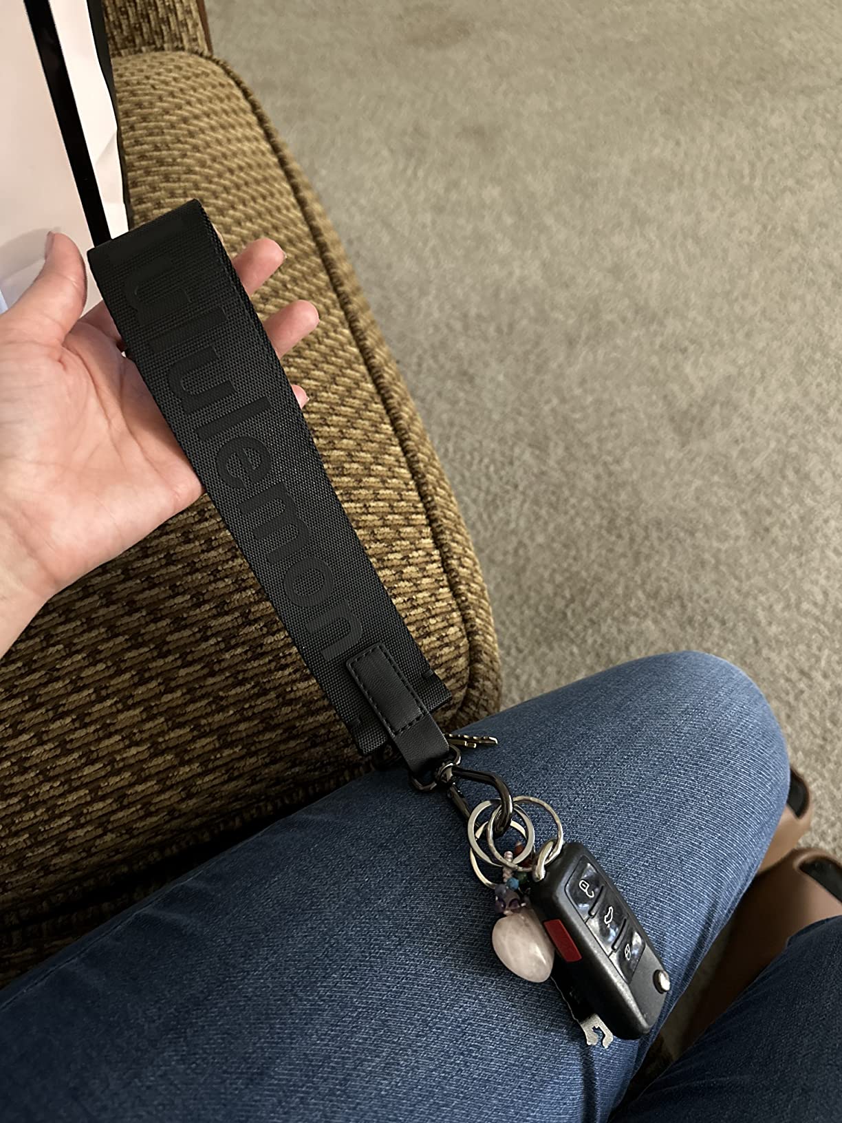$10/mo - Finance Lululemon Never Lost Key Chain 9" (Black/Super Dark ...