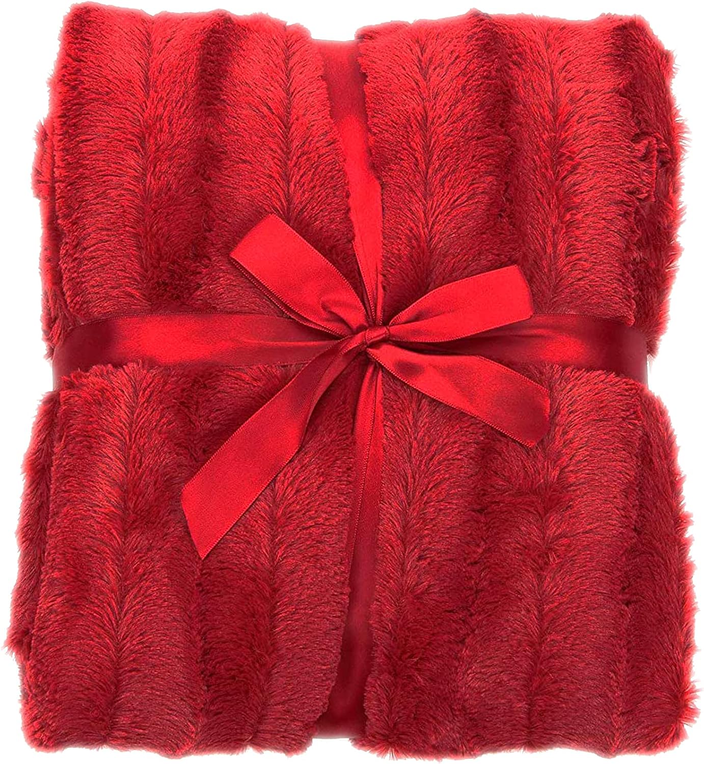 Amazon.com: Cheer Collection Faux Fur Blanket, Luxurious Blanket for ...
