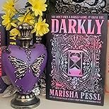 Amazon.com: Darkly: 9780593706558: Pessl, Marisha: Books