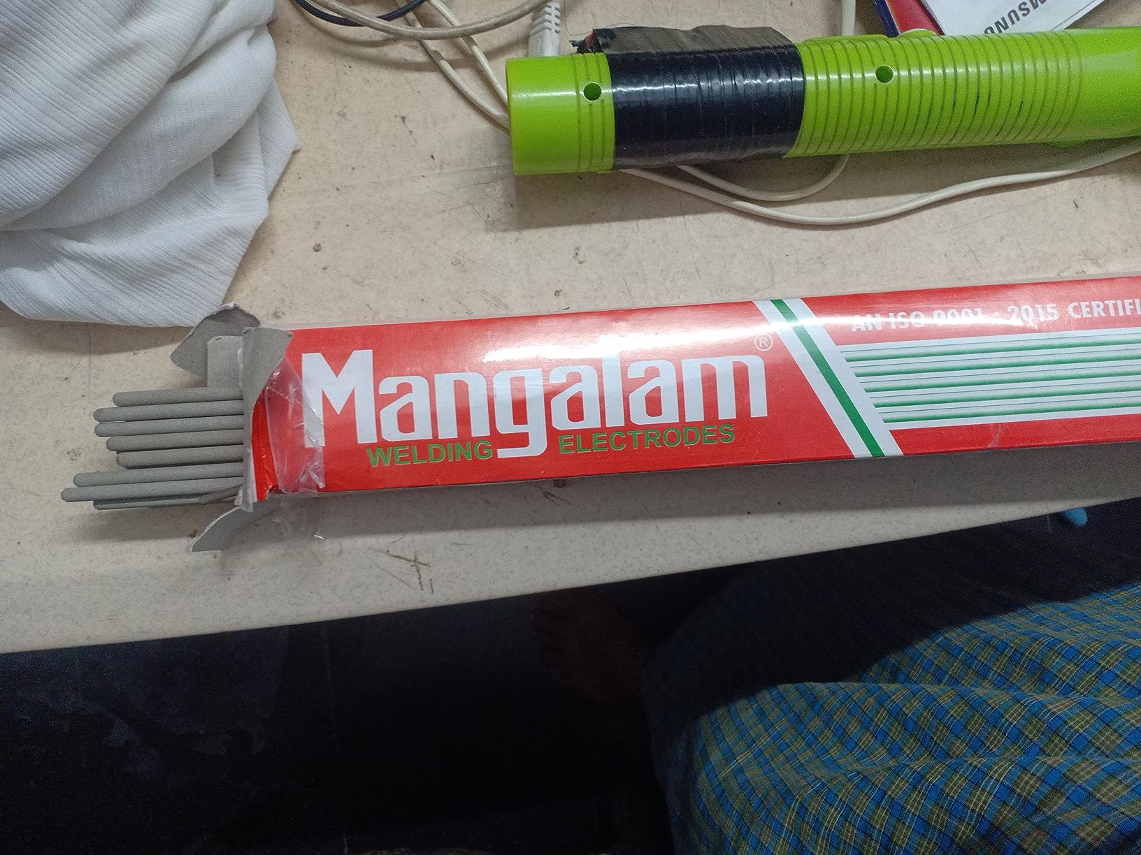 THS WELDING ROD 3.15 * 350mm 1 PACKET No of pieces : 90 : Amazon.in ...