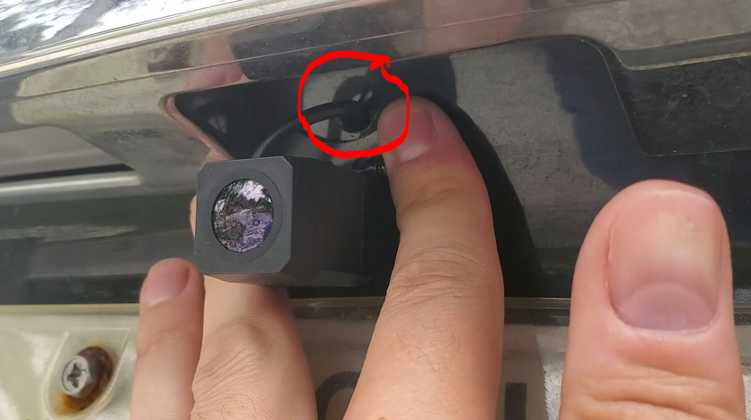 Watch Auto-Vox V5 installation guide on Amazon Live