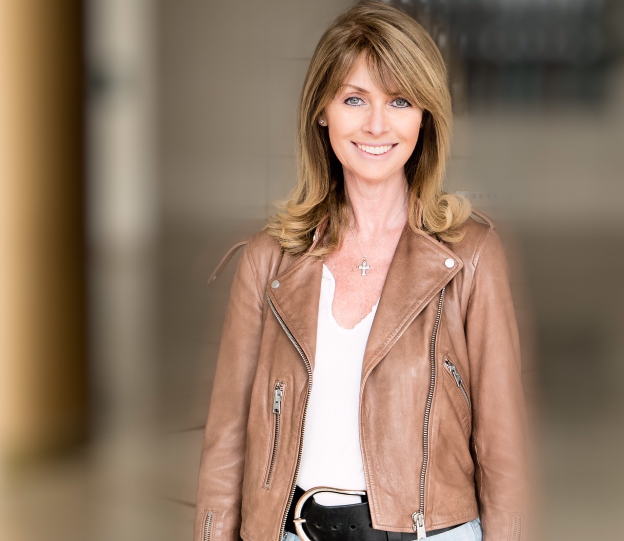 Amazon.co.uk: Heather Thomas: books, biography, latest update