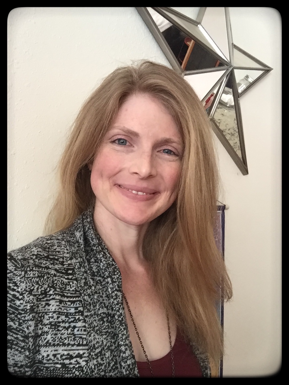 Amazon.com: Amanda Mitzel: books, biography, latest update