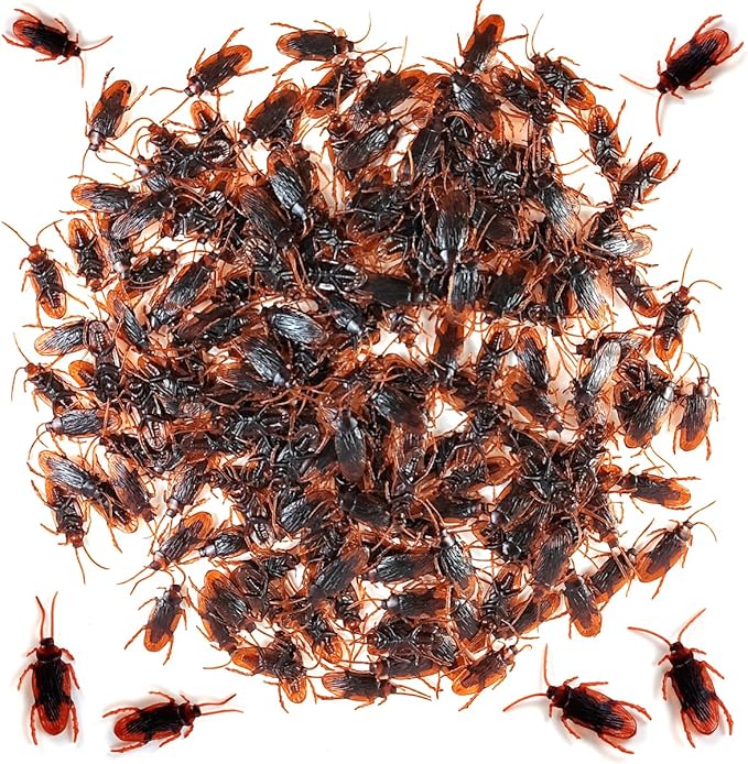 Amazon.com: GXXMEI 200PCS Fake Roaches Toys Set, Realistic Fake ...