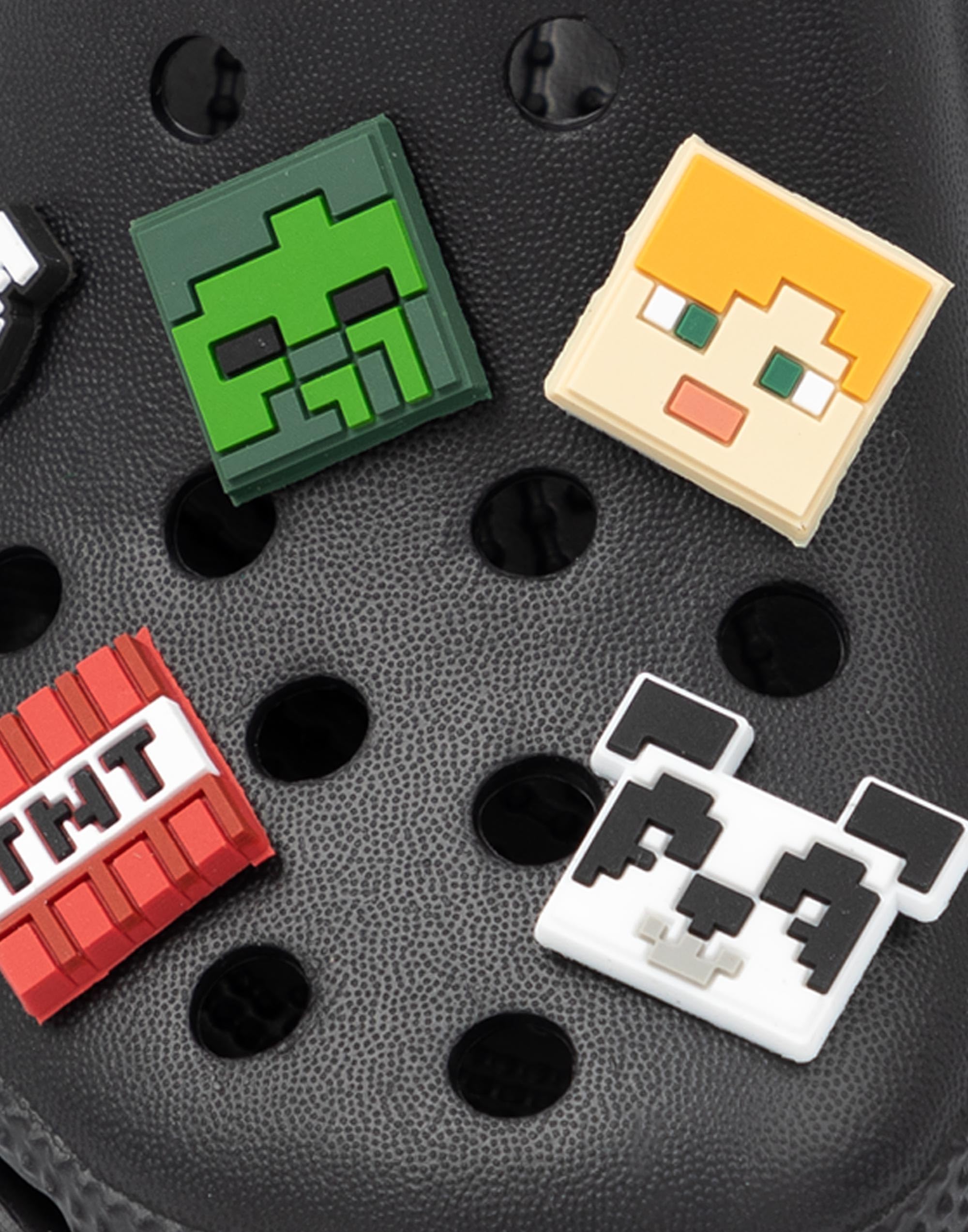 Snapklik.com : Minecraft Boys Classic Clogs Black Ventilated Sliders
