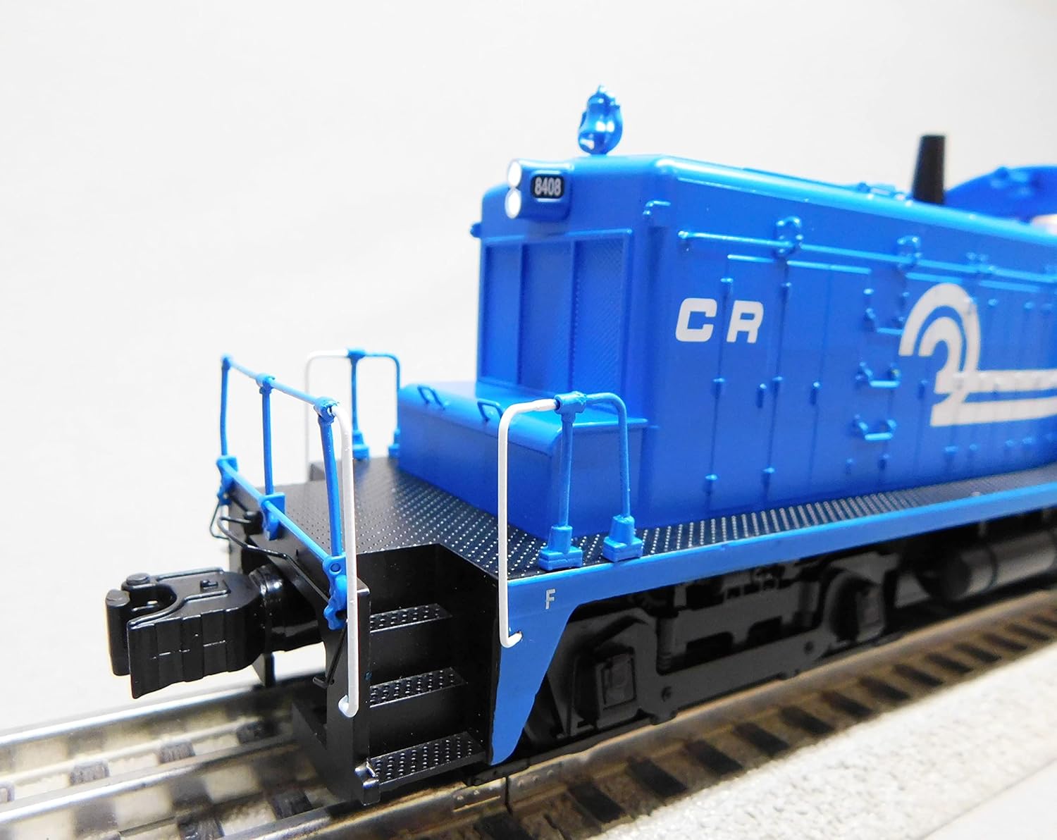 Amazon.com: Lionel Conrail Legacy SW1 Diesel Locomotive Engine SWITCHER ...