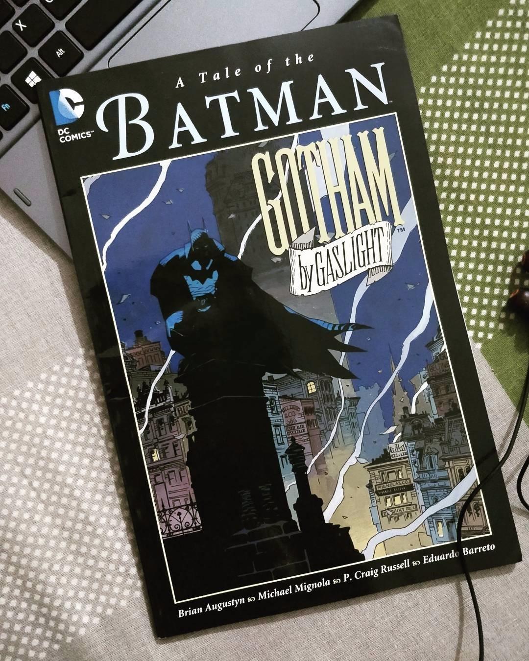 Batman: Gotham by Gaslight (New Edition) : Augustyn, Brian, Mignola ...
