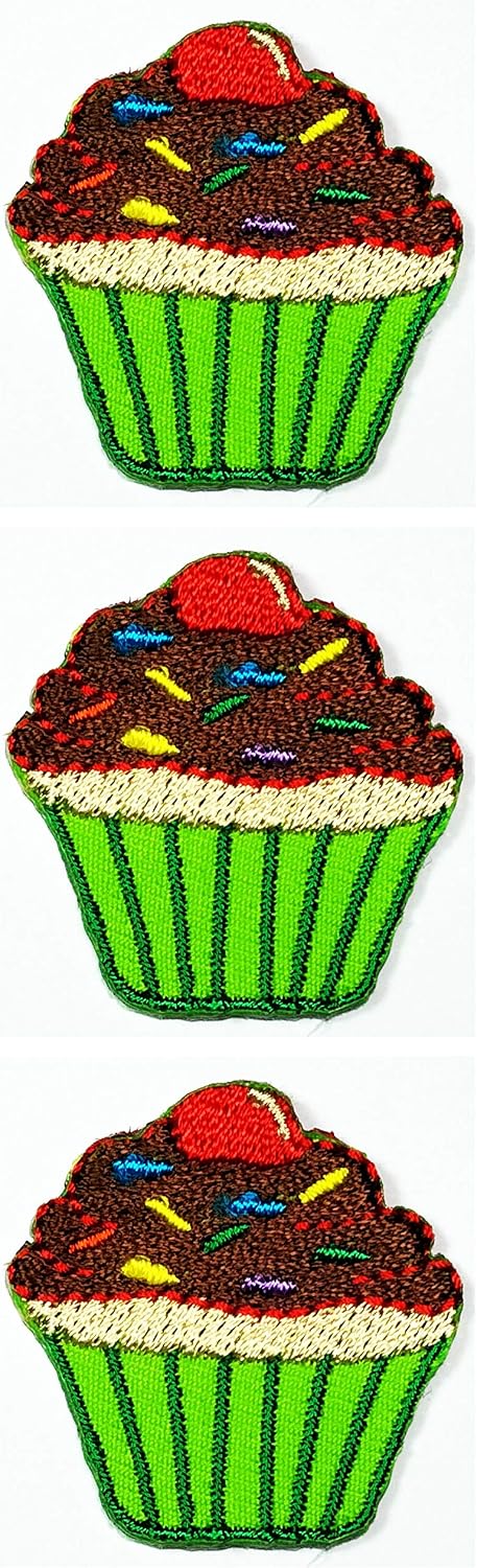 Amazon.com: Set 3 Pcs Mini Small Green Cake Cupcake Birthday Cartoon ...