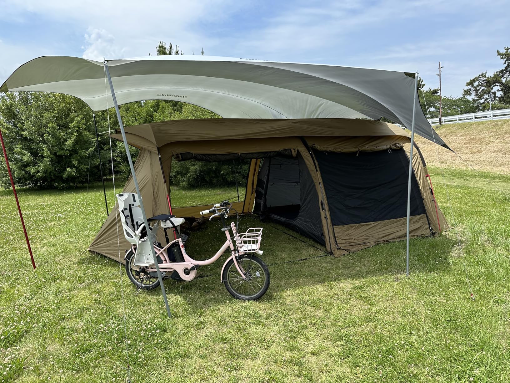 Amazon.co.jp: [QUICKCAMP] クーヴァ KURVE 2ルーム トンネルテント 大型 5人用 QC-KURVE SD : スポーツ＆アウトドア