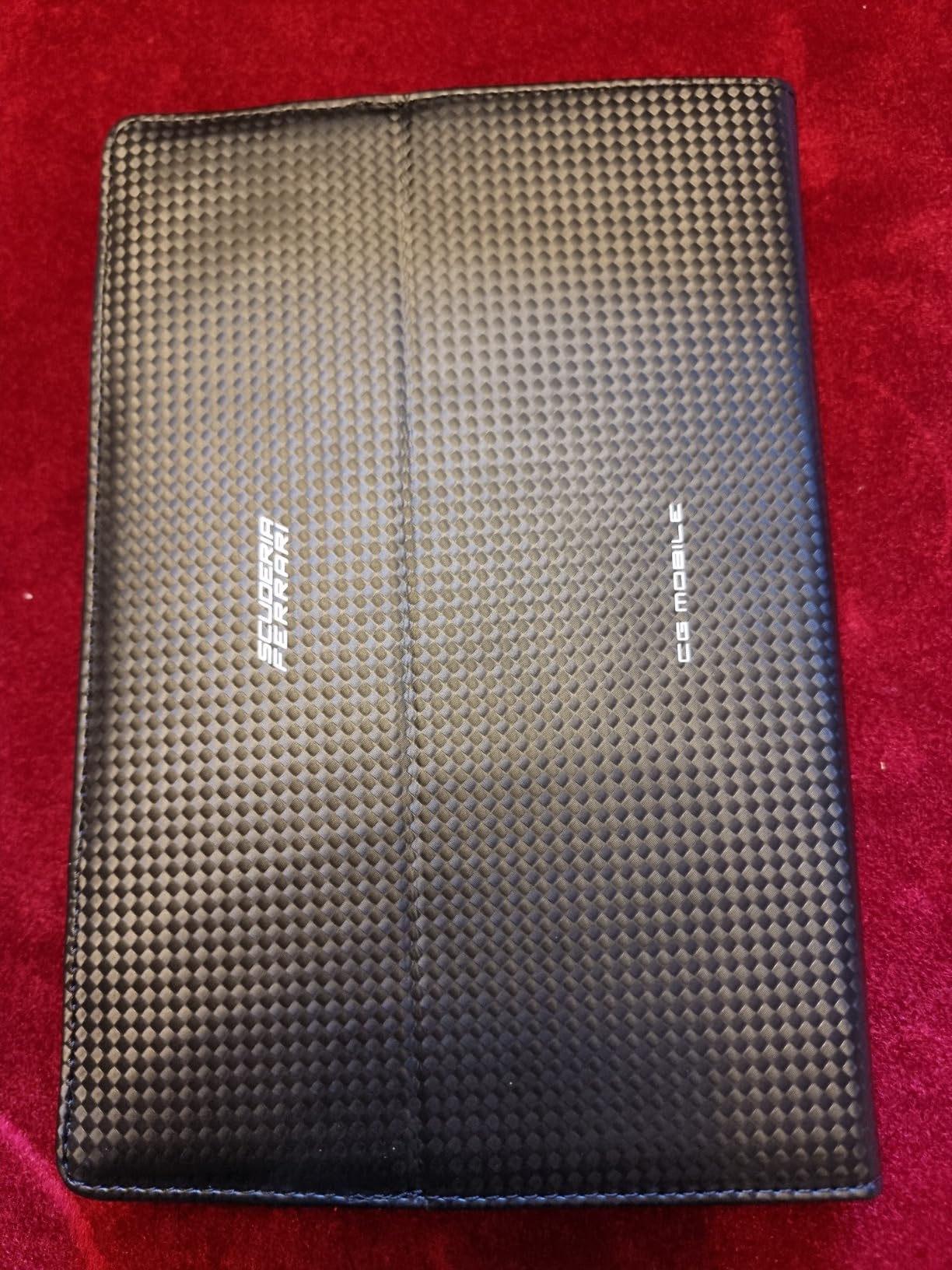 Amazon.com: Ferrari Formula 1 Universal Tablet 7/8"" Pouch Carbon Black ...