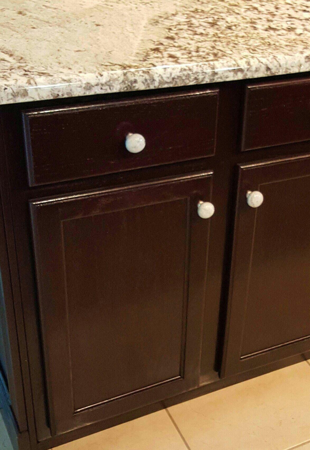 10 Pcs of 1MK32 Granite Knobs Installed on Cabinet Cupboard Doors ...