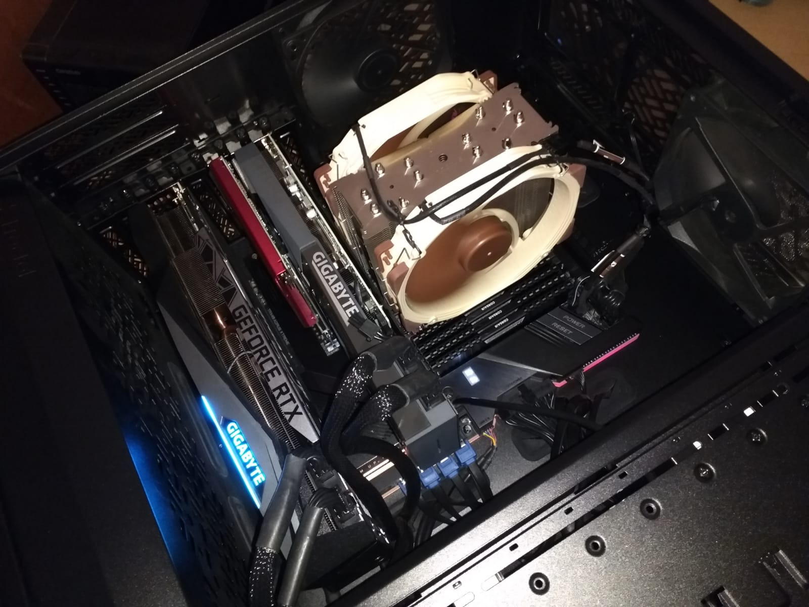 Gigabyte TRX40 Aorus Pro Wi-Fi (Socket TRX4/TRX40/DDR4/S-ATA 600/ATX ...