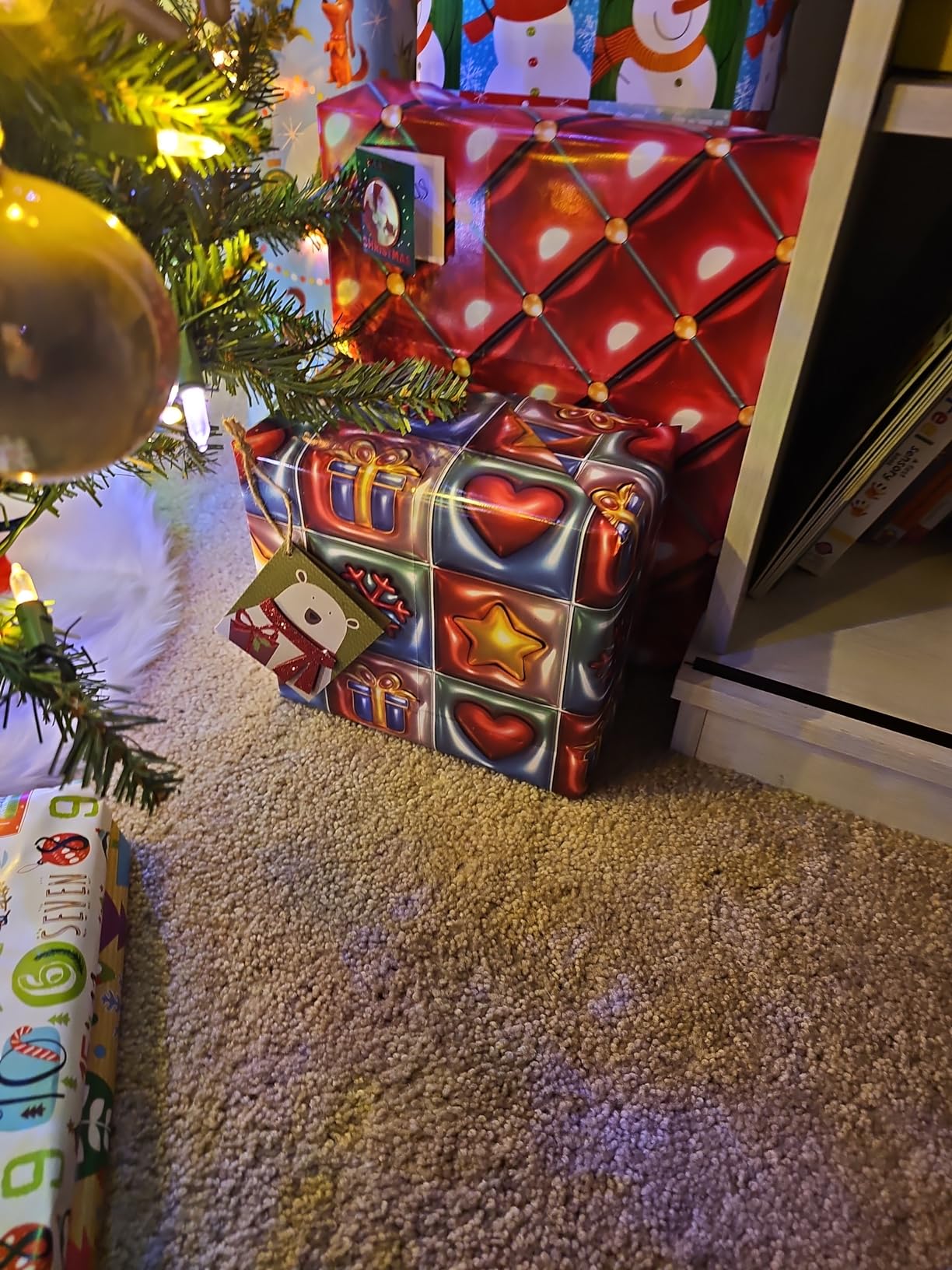 Amazon.com: Dtiafu 3D Inflated Puff Candy Cane Wrapping Paper ...